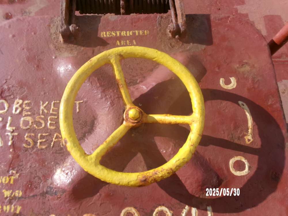 files cargo hold booby hatch closing wheel 2 pdf cargo hold booby hatch ...